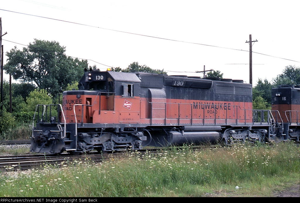 MILW 130--SD40-2